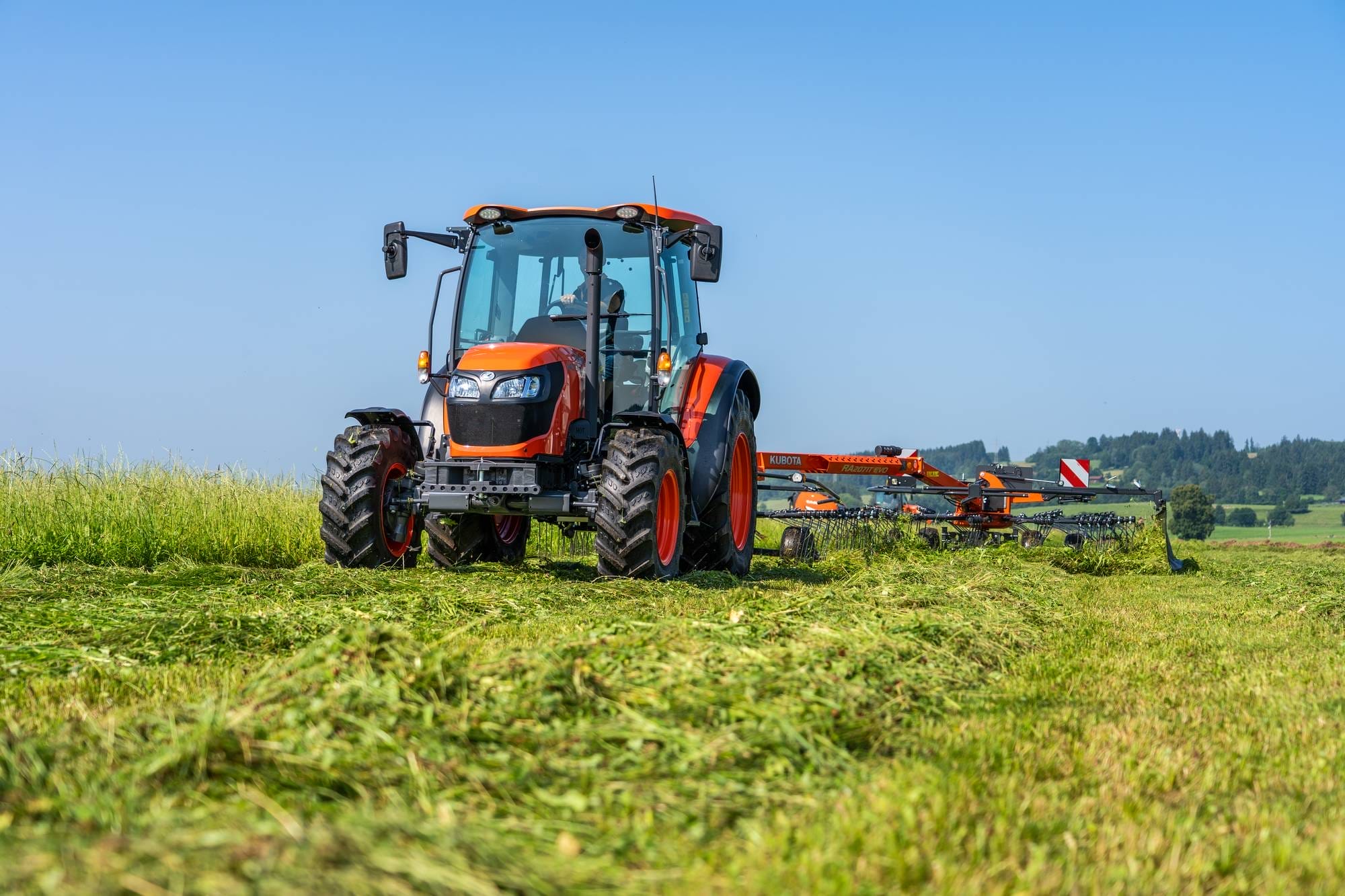 Kubota M4073 Tractor - EG COLES